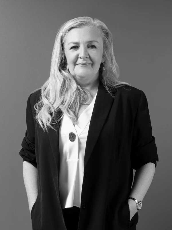 Lisa Barnard - Airey Real Estate
